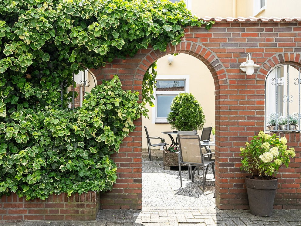 Pfingsten 4 Tage Feiertagsurlaub - Sleepbeeone Wilhelmshaven, Wilhelmshaven